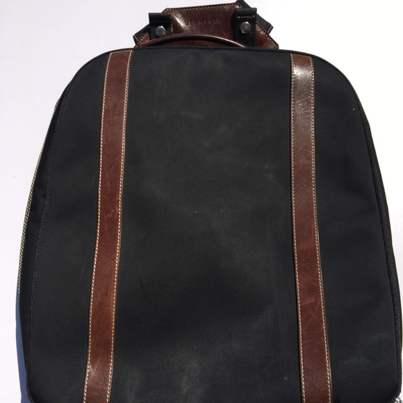 Levenger | Bags | Levenger Compact Laptop Backpack | Poshmark